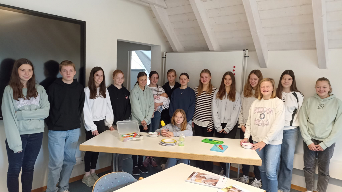 Babysitting-Kurs SRK - Elternverein Gipf-Oberfrick